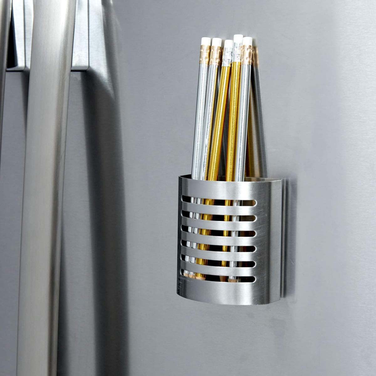 Pot à crayons magnétique - En inox - ON RANGE TOUT